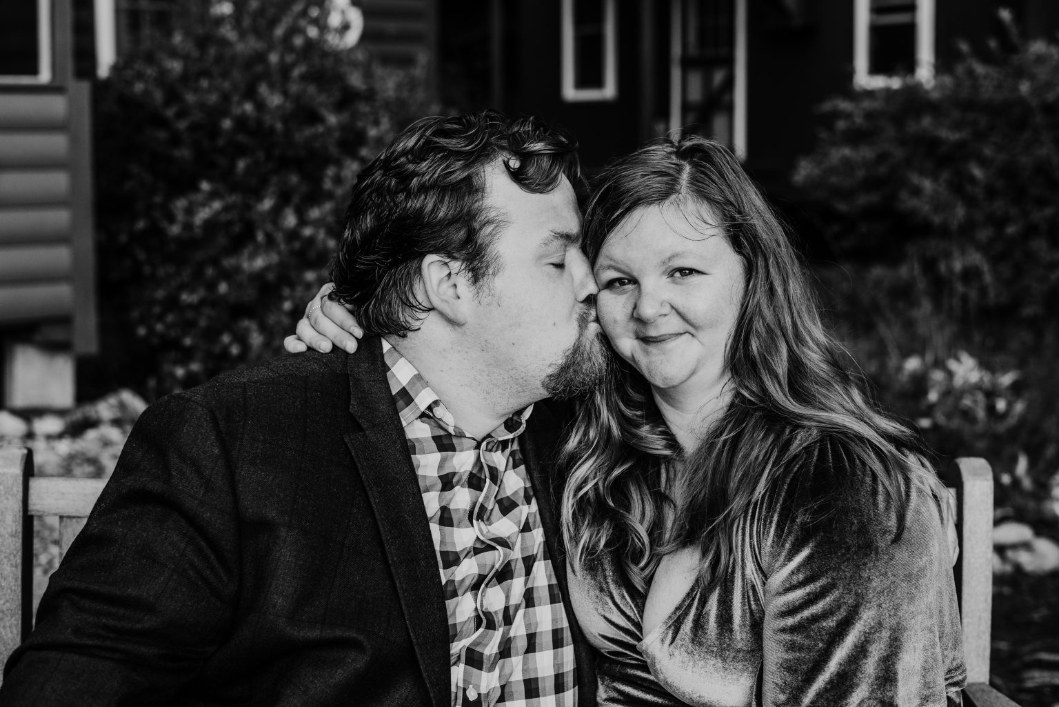 Engagement photographers New Hampshire - Meghan Lynch Photography