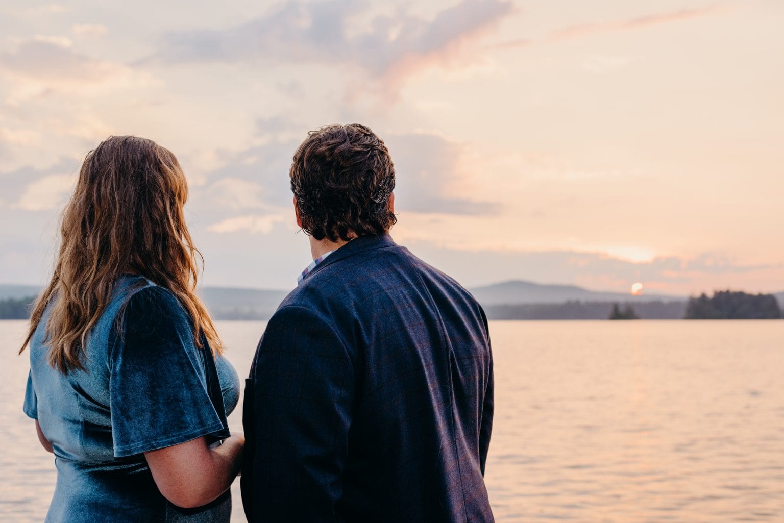 Engagement photographers New Hampshire - Meghan Lynch Photography